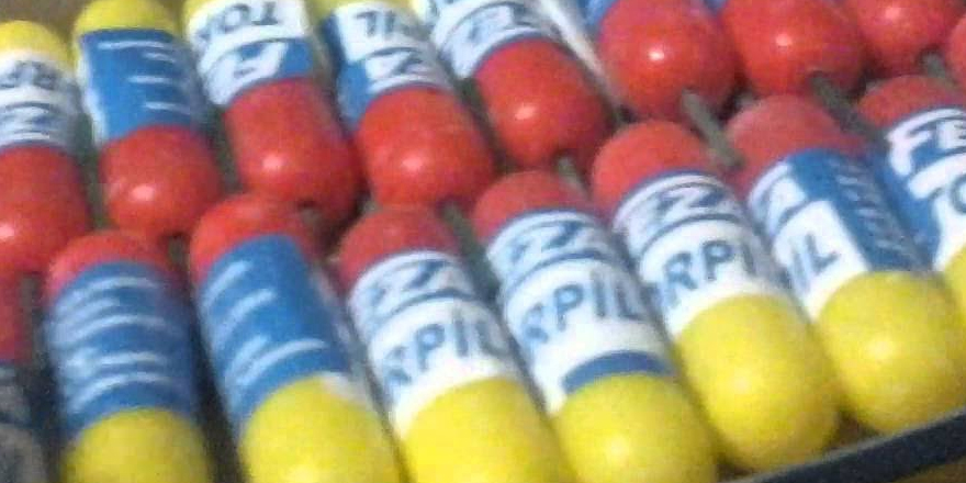 Elinde torpil patlayan çocuk yaralandı